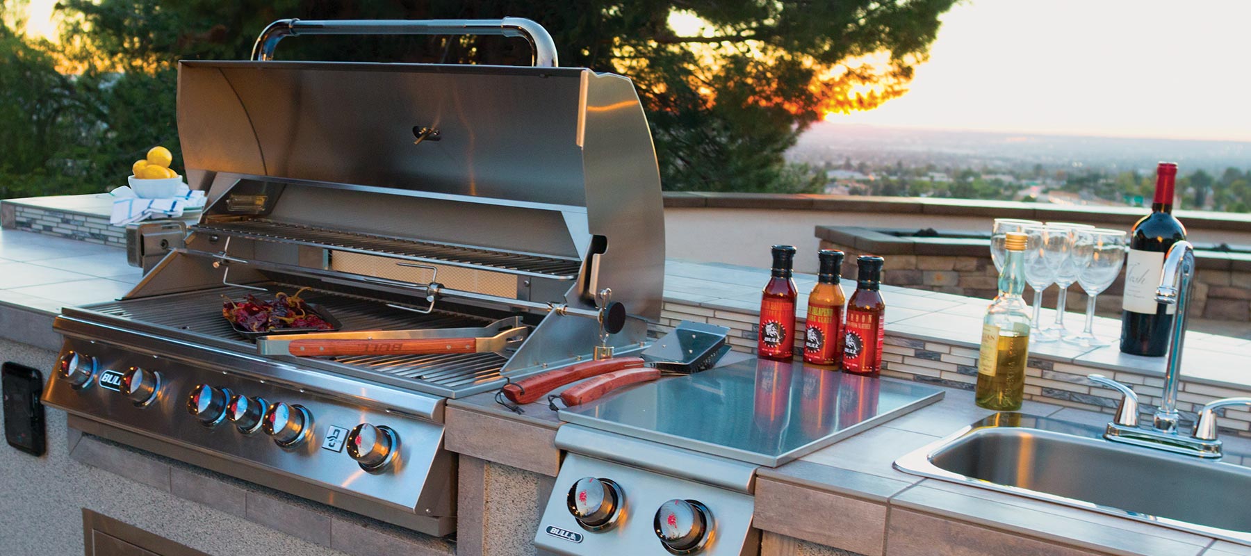 BBQ Outdoor Kitchen & Grill - Bull Grills & Spas